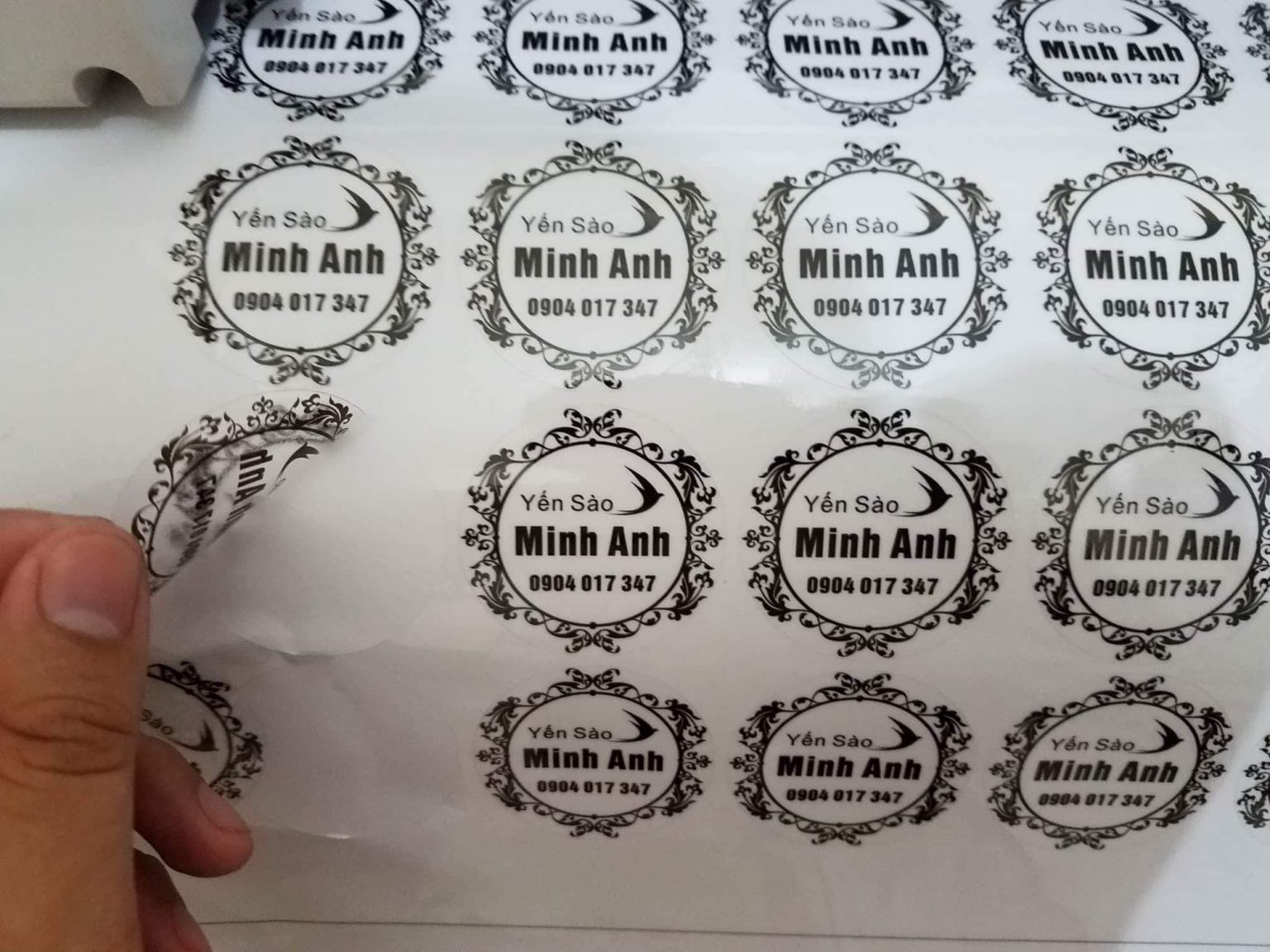 In decal trong suốt là gì và cách mọi người áp dụng nó trong thực tế ...